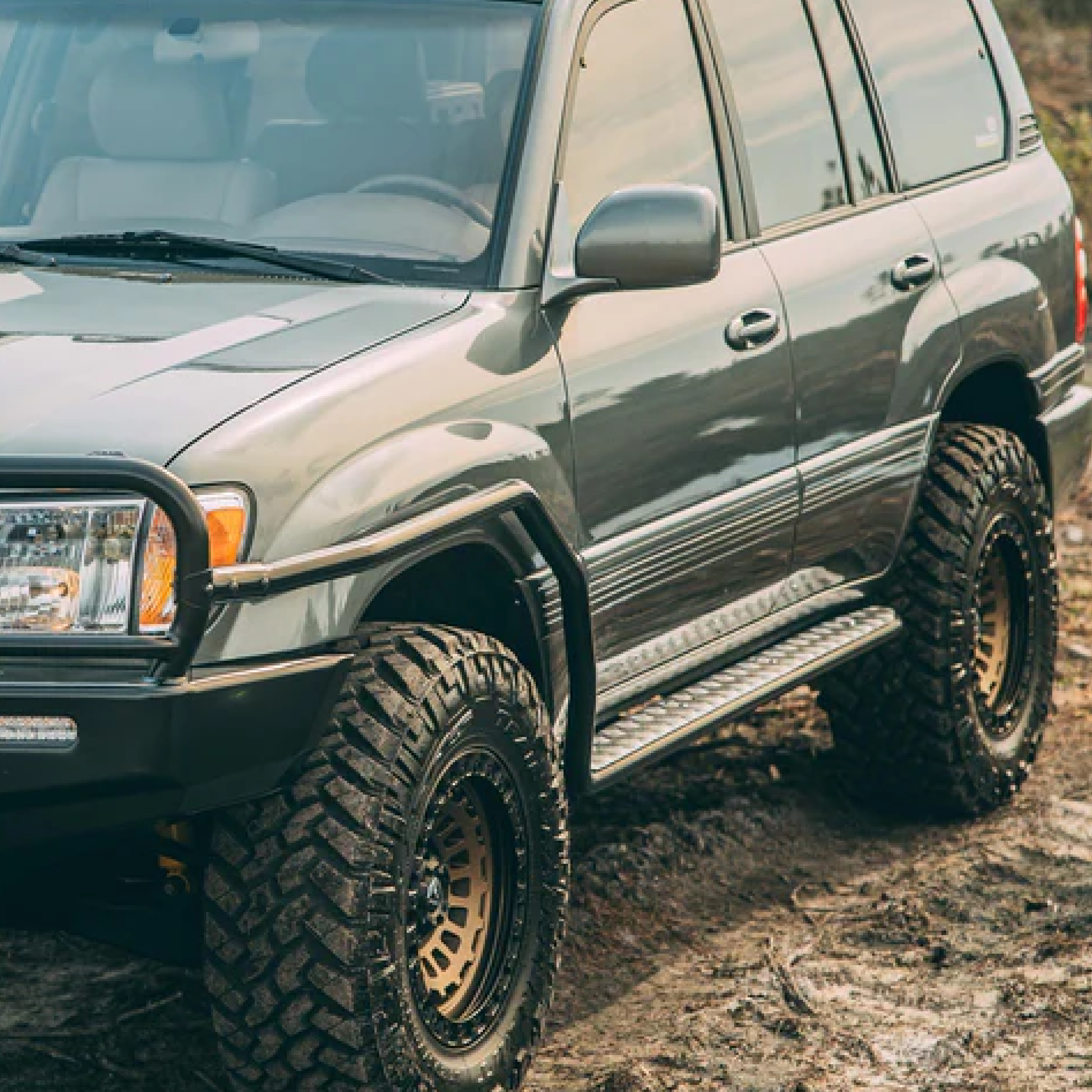 100 Series Land Cruiser Side Steps and Rails - Dobinsons – Manna ...